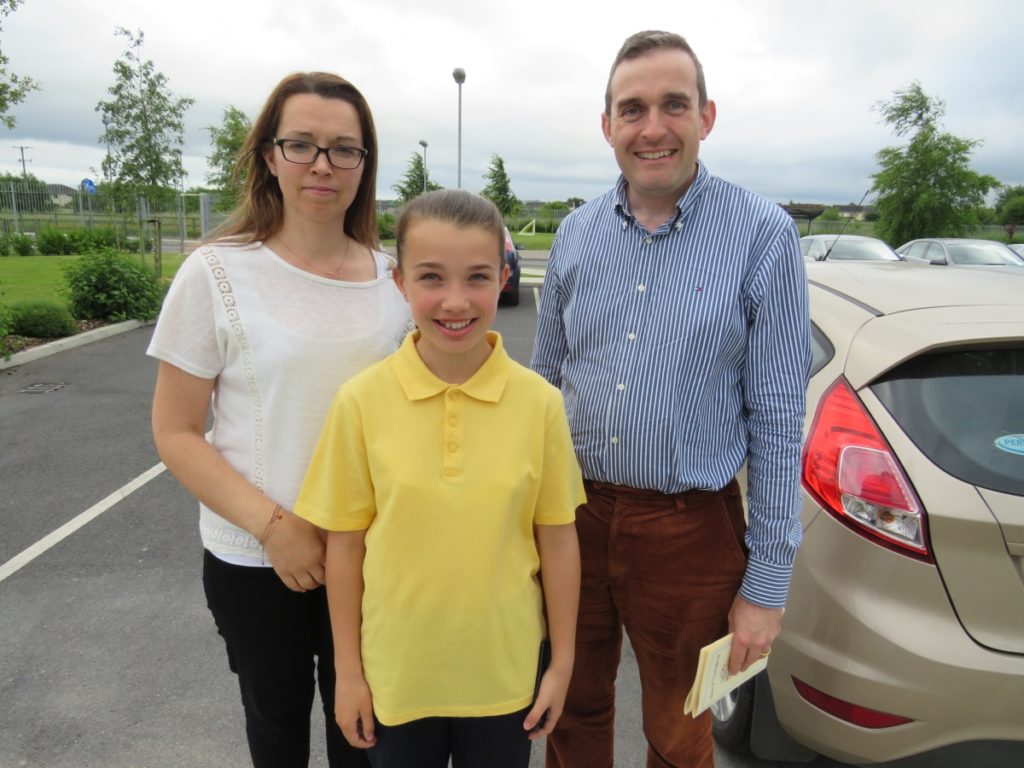 In Pictures: Ballylinan primary school principal retires after 29 years ...