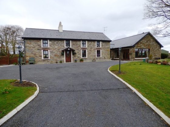 Property Watch: Five houses for sale in Laois that exceed €400K - Laois ...