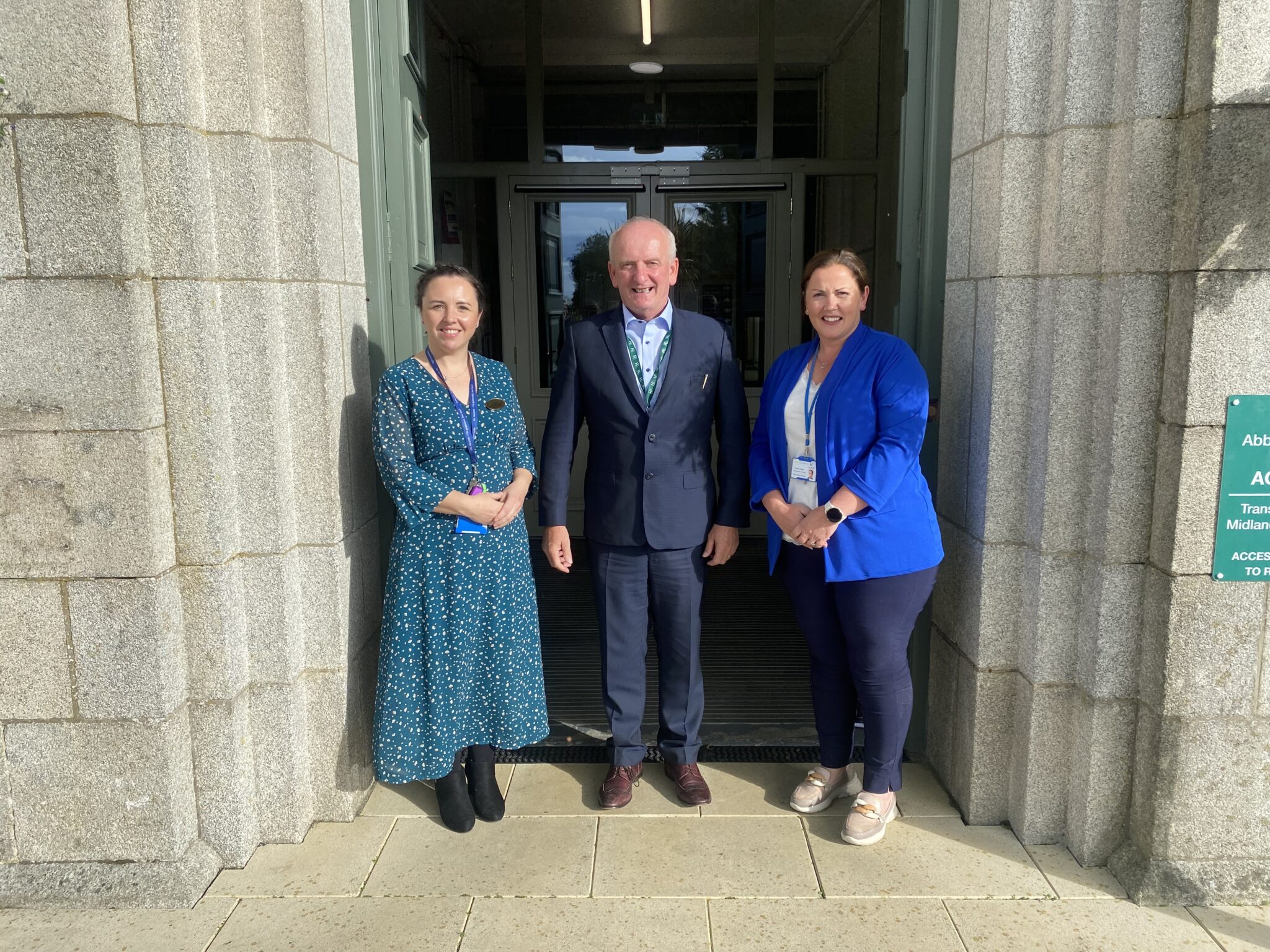 HSE CEO visits Abbeyleix Community Campus to meet management, staff and ...